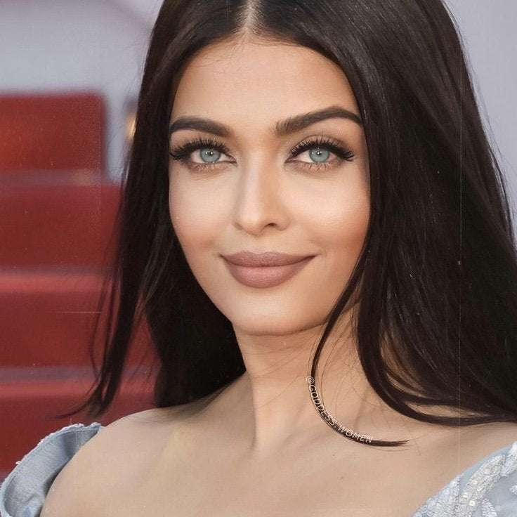 7 Rarest Eye Colors in the World (Ranked) Plus the Best Lenses to Match ...